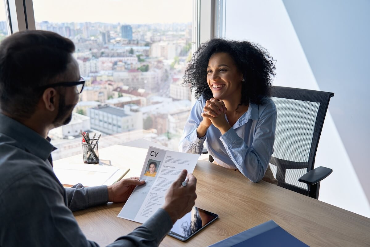 How to Measure Employee Engagement Levels (And Improve Them)
